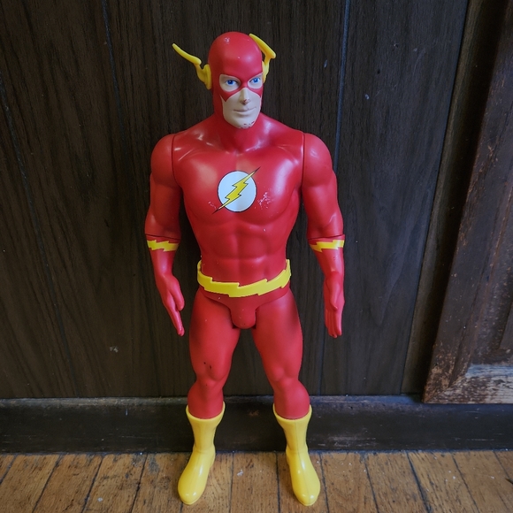 DC Comics | Toys | Tm Dc Comics Flash Plastic Toy | Poshmark